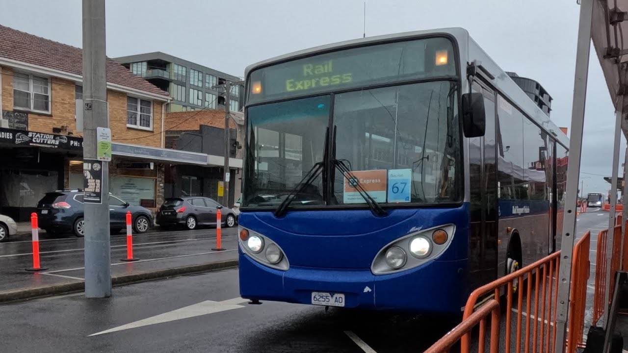 Melbourne On The Move 6255AO Mercedes O405NH Volgren CR225L - YouTube