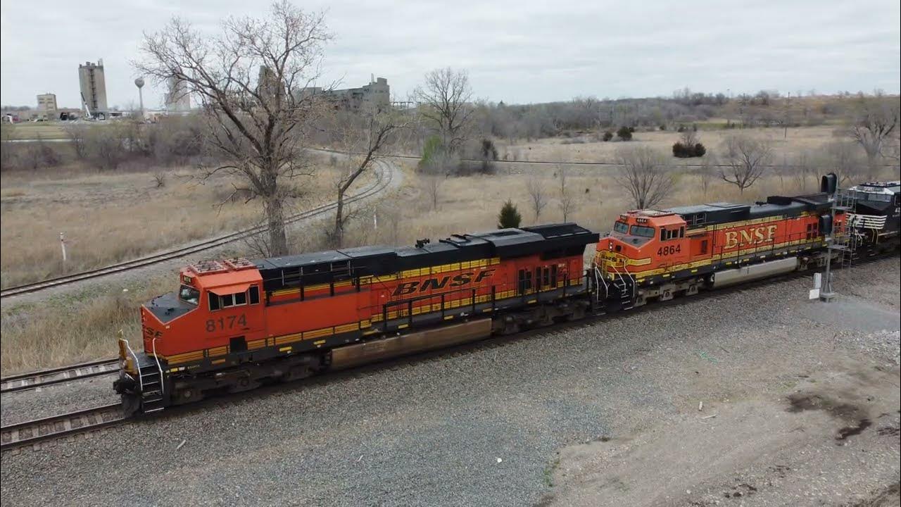 Eastbound BNSF 4284/8222, Mixed Freight Train, "Cherokee Sub" Tulsa, OK, 3-31-2022, DJI - YouTube