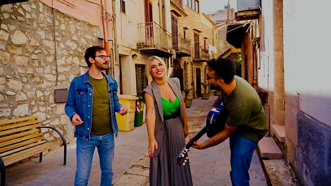 Me ARBËRESHËT, shqiptarët e vjetër në Italinë e jugut - Downtown nga ...