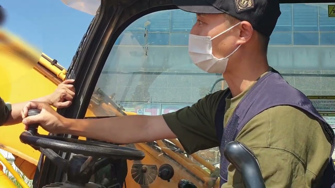 굴착기 포크레인 굴착기실기 굴착기작업래버 굴착기 주행작업 장치 설명 및 자세와 래버 잡는 꿀팁 Youtube