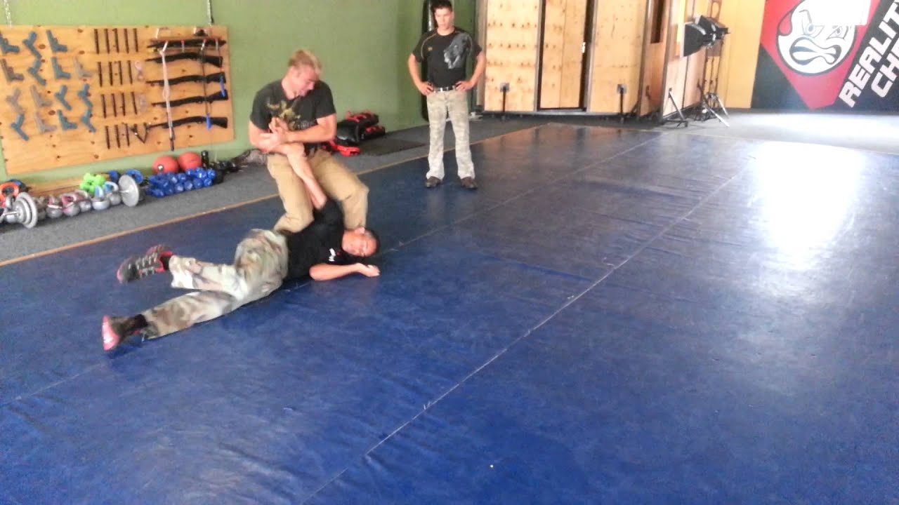 Close protection training - YouTube