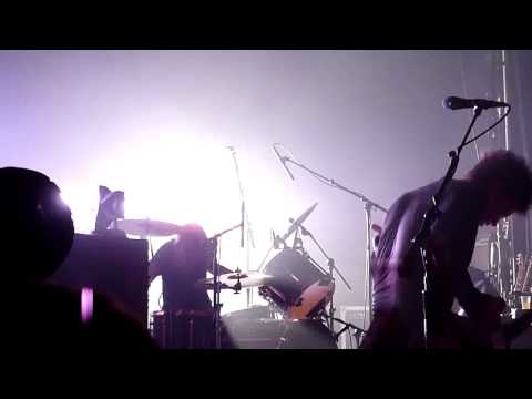 Black Rebel Motorcycle Club - Shadow's Keeper (Paris, 12 May 2010)