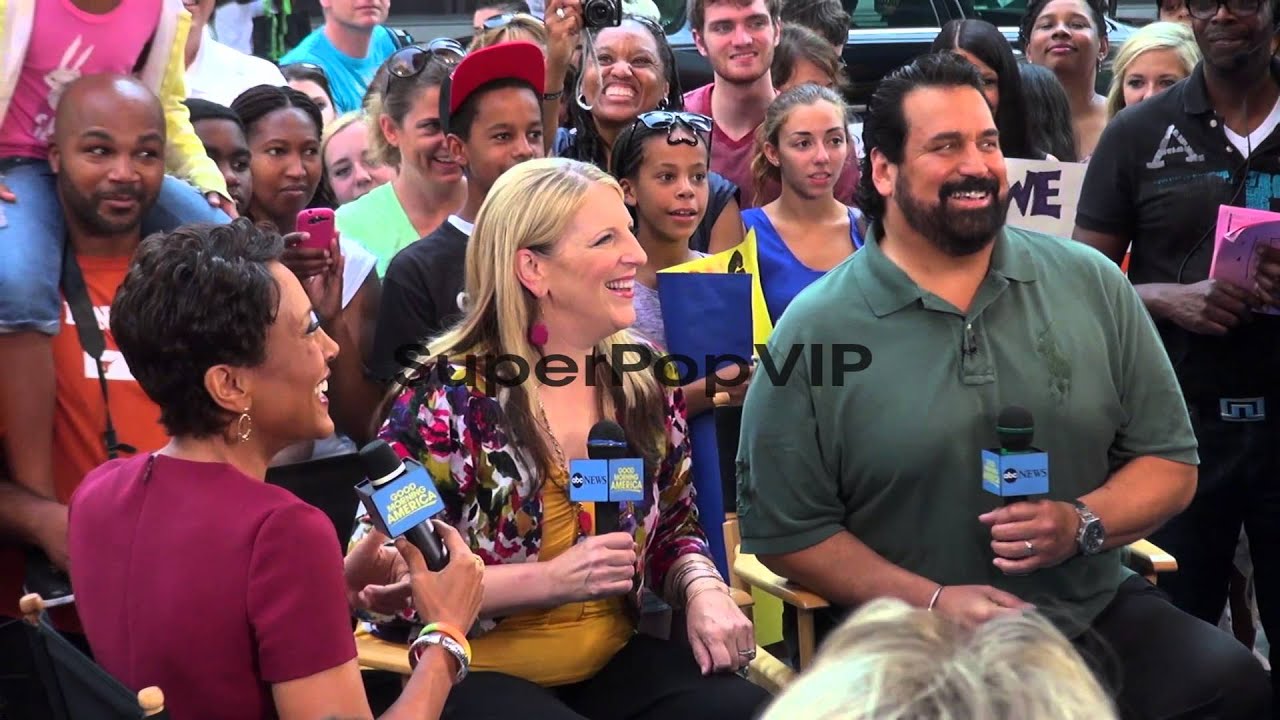 Lisa Lampanelli and Jimmy Cannizzaro at the 'Good Morning... - YouTube