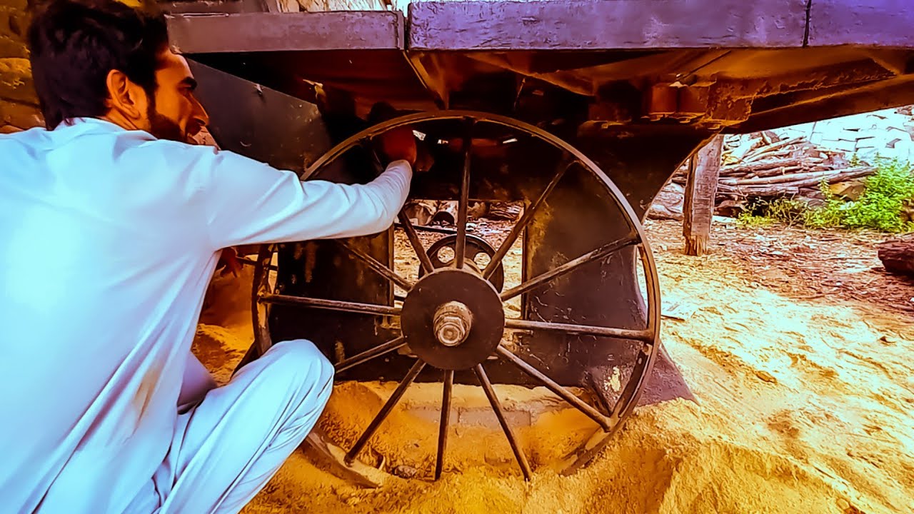 Building a Cozy Bunker, Warm and Underground | Dugout Shelter, Alone ...