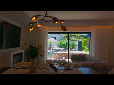 Refined Renovated Villa in Vale do Lobo. Steps from Tennis, Padel & Restaurants