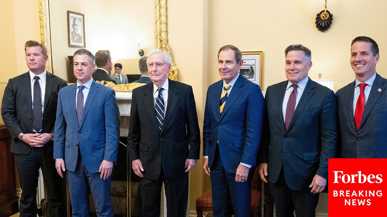 Mitch McConnell Meets With Members Of The Newly Elected GOP Senate ...