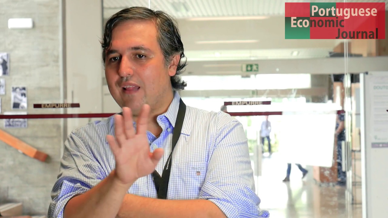 PEJ Talks | Pedro Carneiro Pt.1 | Economics of Education - YouTube