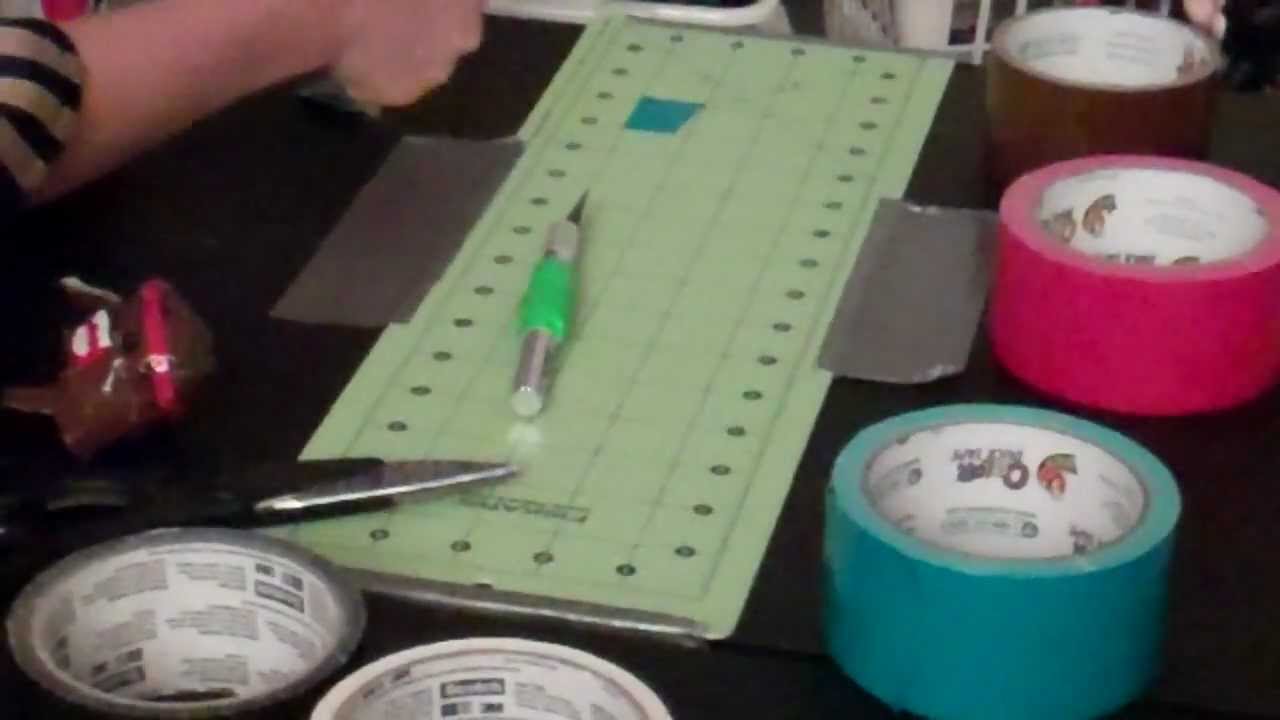 How to Make a Duct Tape Squishy Keychain ( Ep 1 Domo Runner ) - YouTube