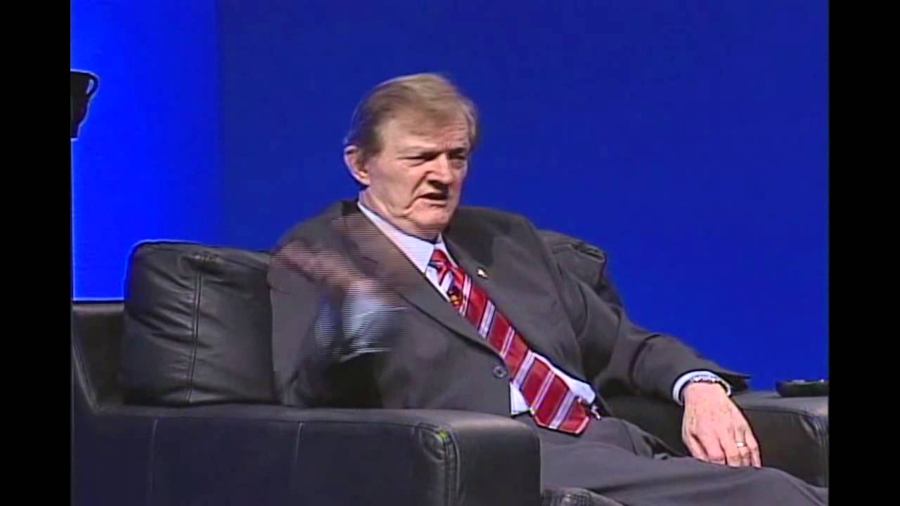 Inside the Psychologist's Studio with Gordon Bower - YouTube