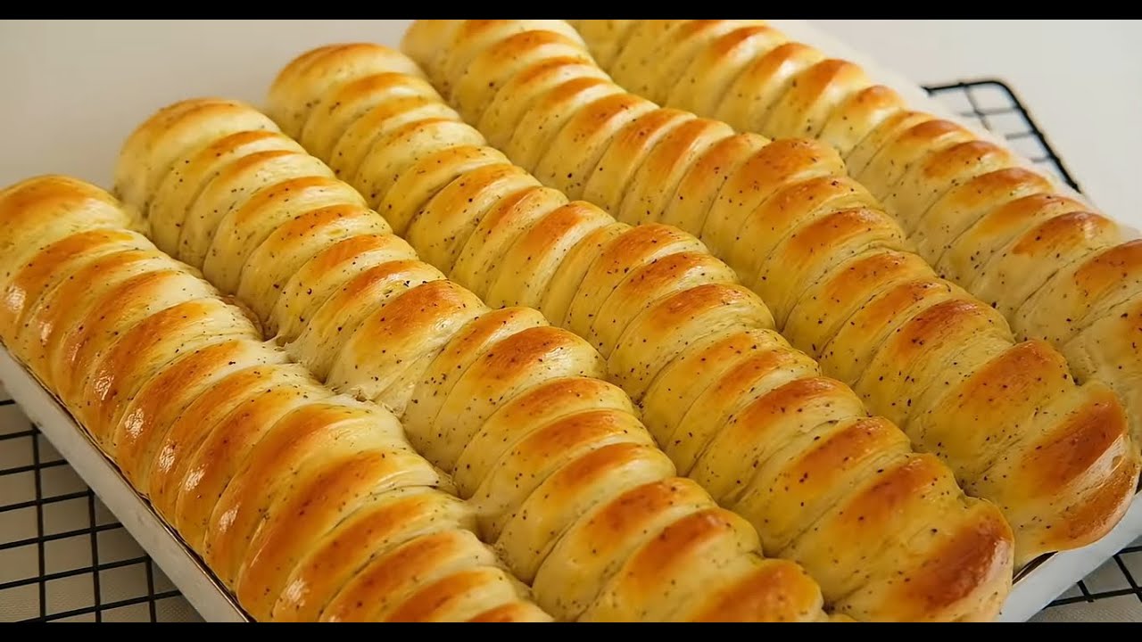 滿屋子浪漫香氣的早上🌹伯爵紅茶玫瑰乳酪麵包 Earl Grey Tea Rose Cheese Bread Recipe 烘焙分享 - YouTube