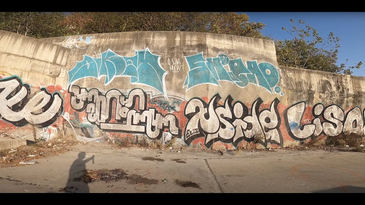 Graffiti in Sochi Russia - YouTube