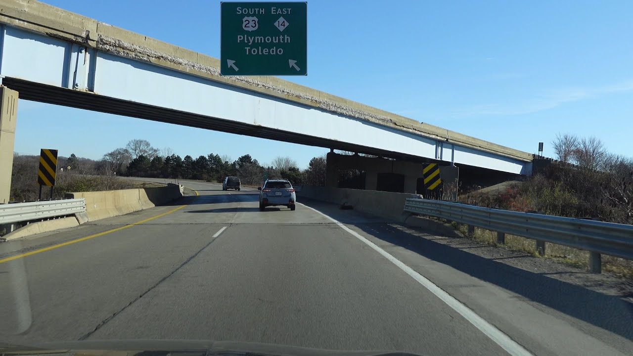 Brighton, Michigan - US-23 Flex Route SB to Ann Arbor - YouTube
