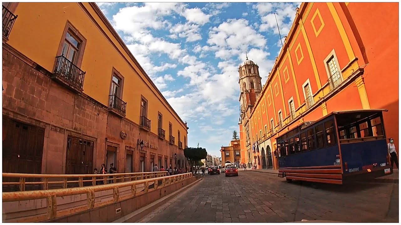Manejando Por Calles Del Centro De Querétaro - YouTube