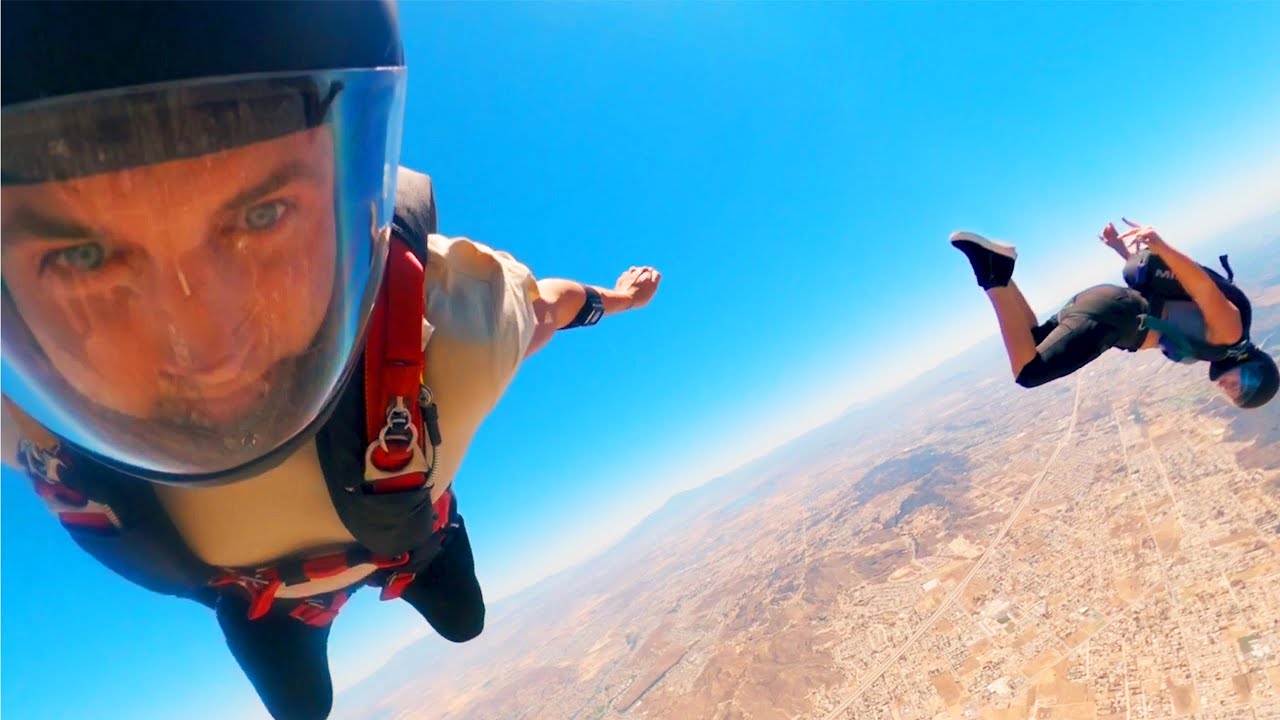 Skydive Tracking in Elsinore - YouTube