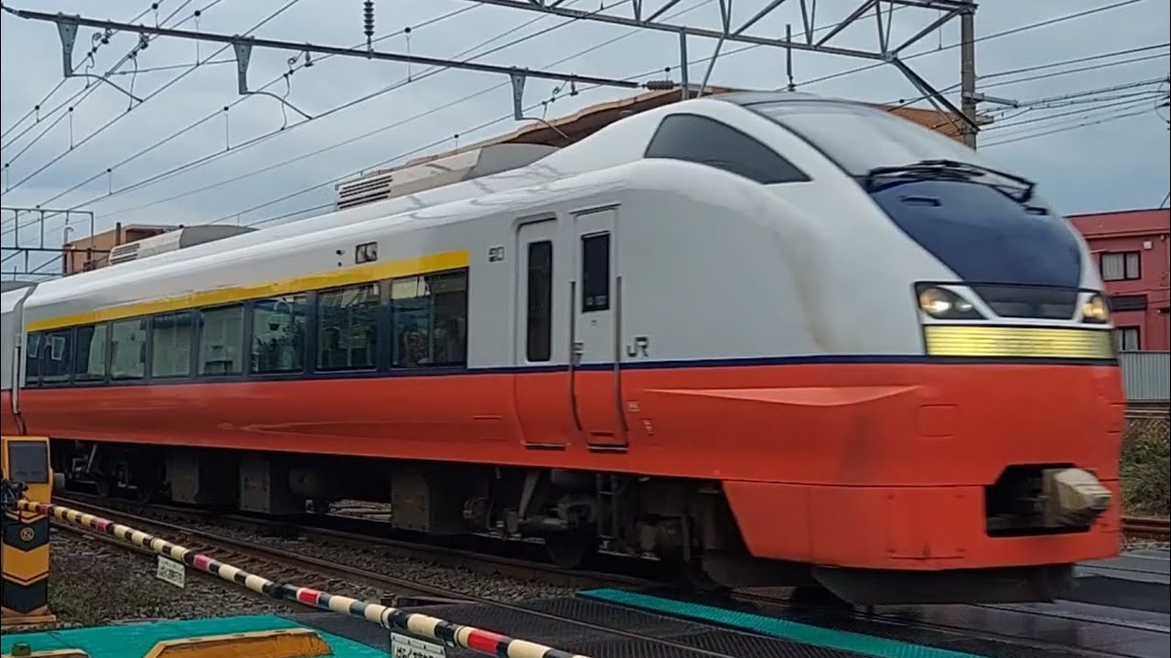 特急つがる3号 青森行 E751系4B 通過 @青森 2021.11.21 - YouTube