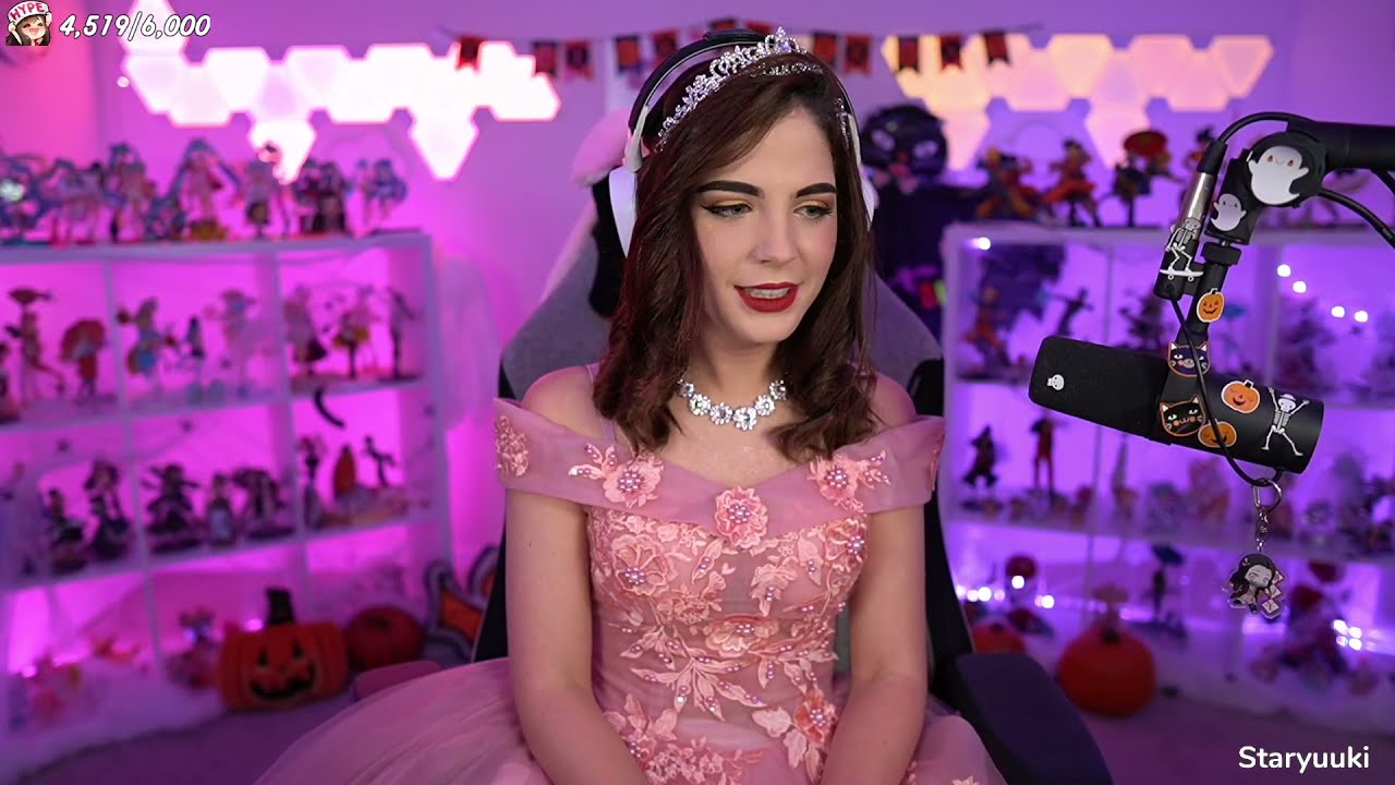STARYUUKI BAILANDO COMO TODA UNA PRINCESA CLIP