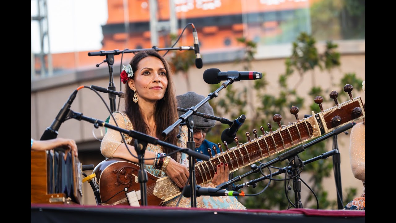 Chishty Ensemble performs live at Grand Performances in Los Angeles ...