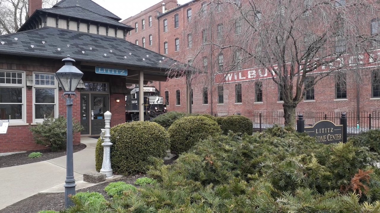 Norfolk Southern H23 @ Lititz PA - YouTube