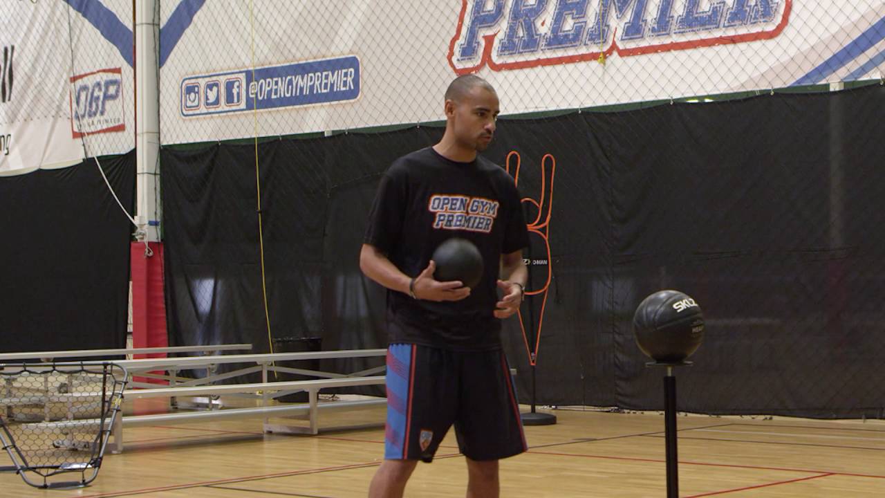 SKLZ Crossover to Jab Step Crossover Ball Handling Basketball Drill ...