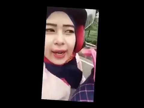 ABG Belajar Naik Montor