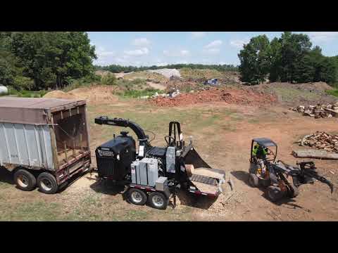 BANDIT IMIDATOR® 20XP TOWABLE WHOLE TREE CHIPPER
