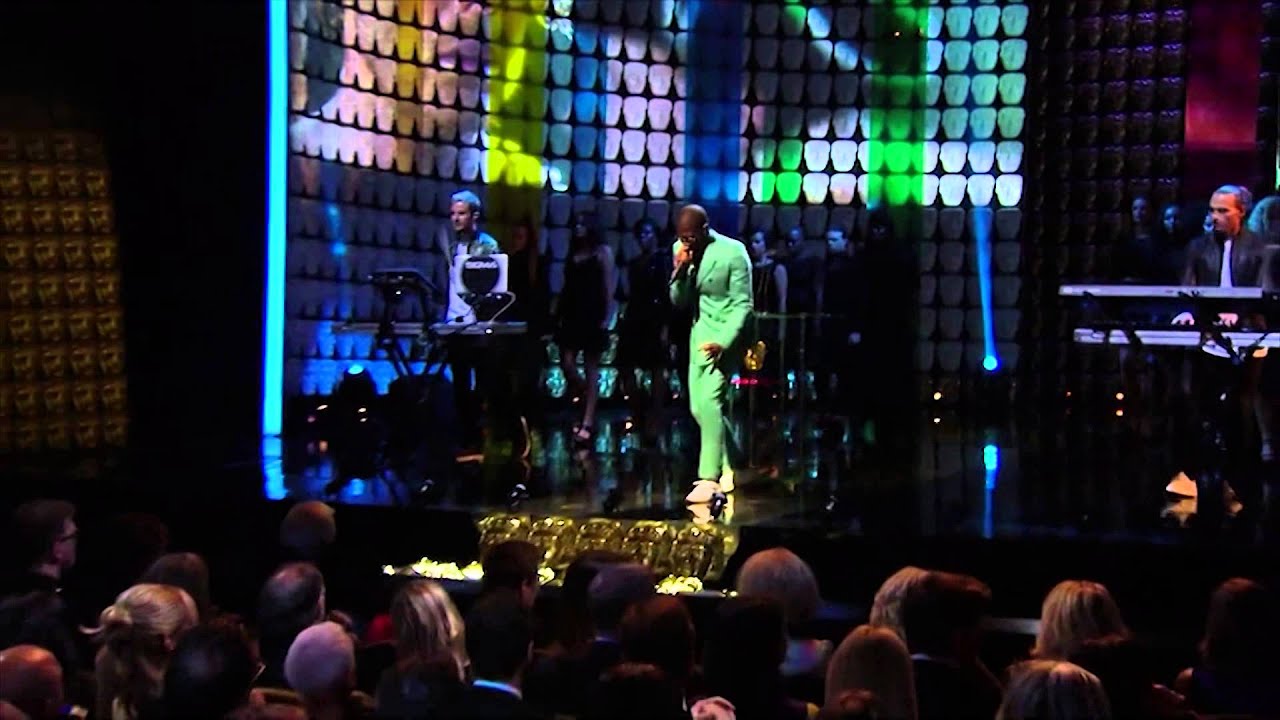 Sigma & Labrinth - Higher feat. Urban Voices Collective - YouTube