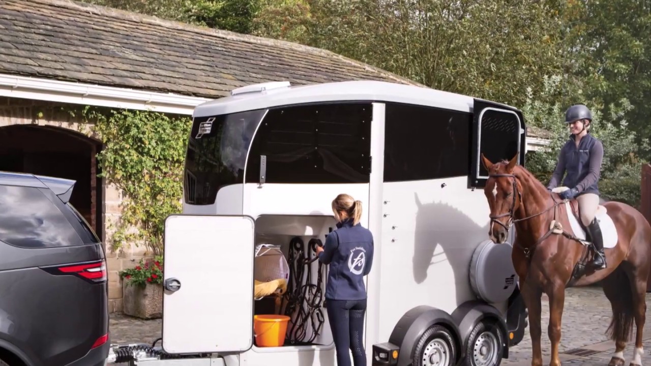 Ifor Williams HBX Range - HBX506, HBX511 and HBX403 Horse Trailer - YouTube