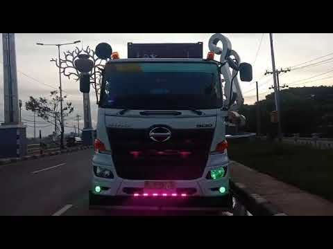 Truk scg barito mantul - YouTube