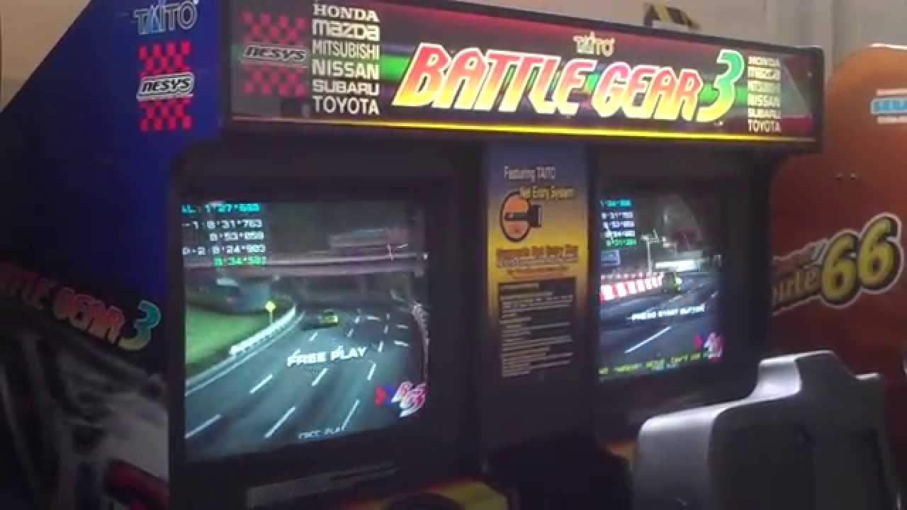 Battle Gear 3 Twin Arcade Racing Machine - The Playdium Store - YouTube