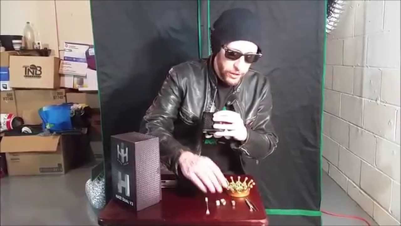 Haze Dual V3 Vaporizer Highlights Preview by JT from Nugs.com - YouTube
