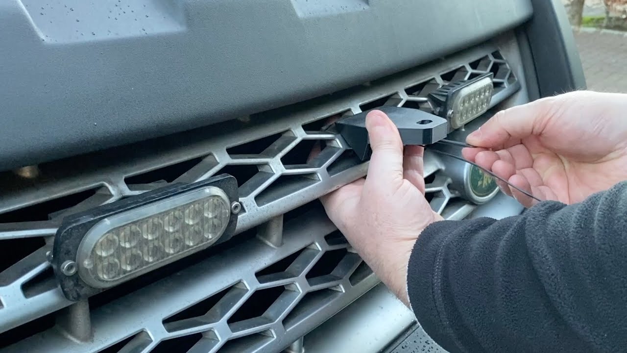 How to fit spotlight/strobe brackets - Land Rover Freelander 2 / LR2 ...