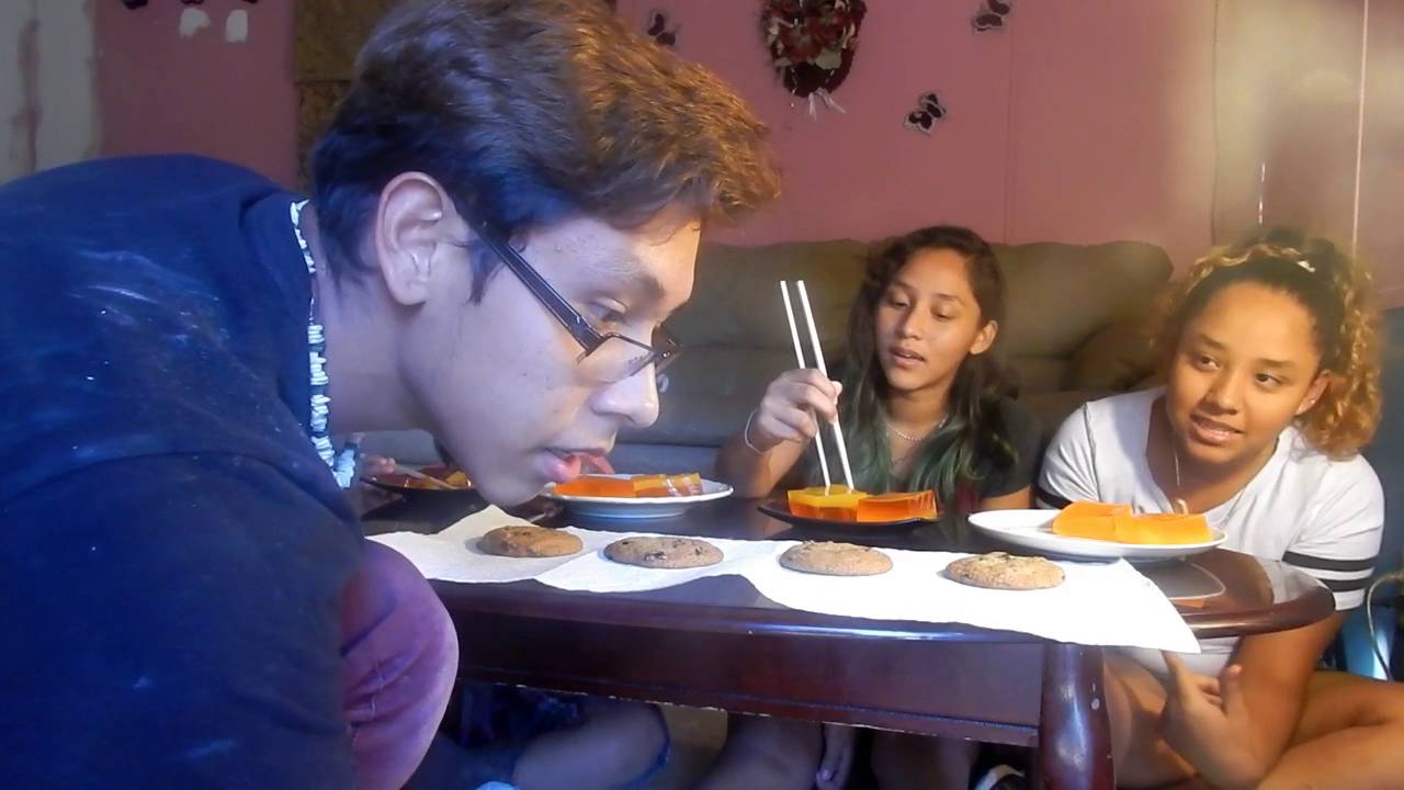 THE ORIGINAL CHOPSTICK JELLO CHALLENGE: 13 SUB MILESTONE VIDEO - YouTube