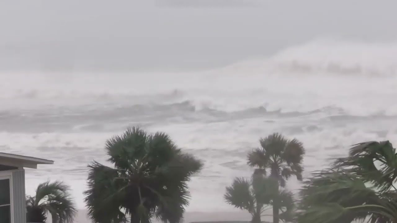 15 Minutes Ago! Crazy Hurricane Strikes Brazil, Santa Cruz ! - YouTube
