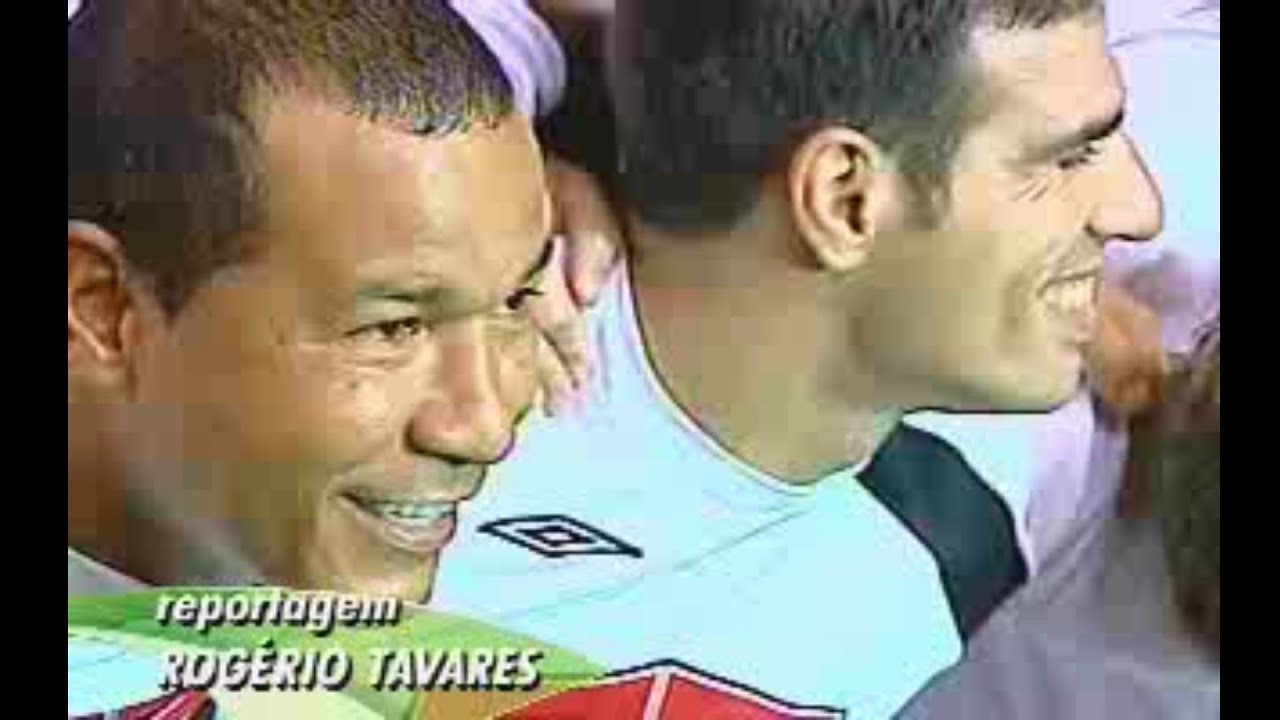 Oséas no jogo de despedida do atacante Paulo Rink (2007) - YouTube