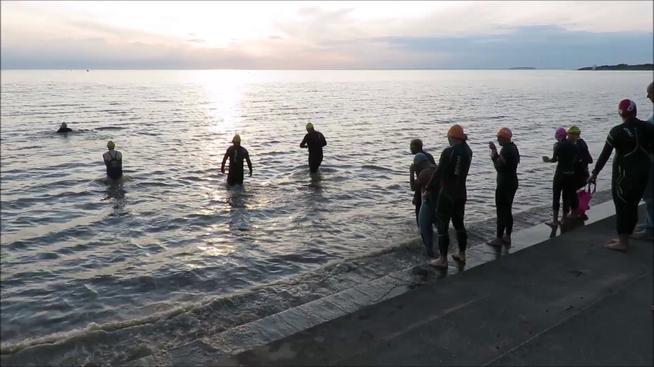 Burnham-On-Sea sea swimming group (Burnham-On-Sea.com) - YouTube