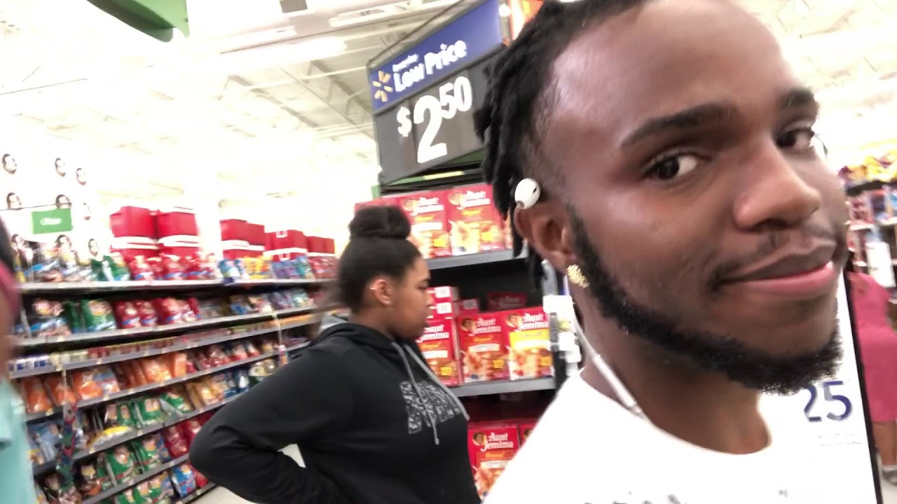 First vlog PCB 🐍💜(Walmart Takeover)!! - YouTube
