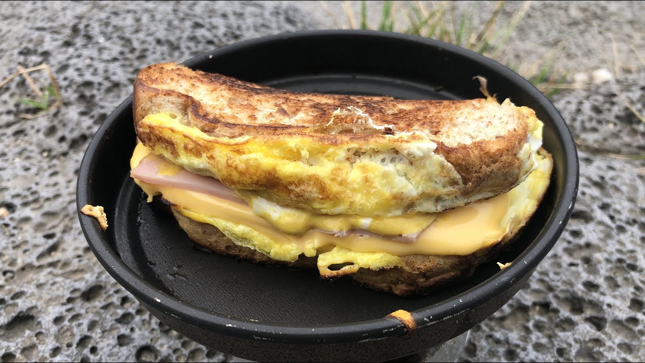 A River Runs Through It : Trangia Mini, Egg Toast - YouTube