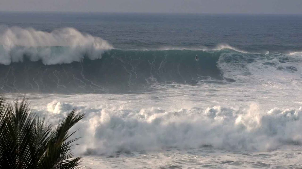 Waimea Bay surf clean up set; 1-27-16 - YouTube