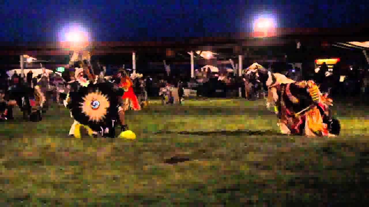 LONG PLAIN FIRST NATION POWWOW 2014 Mens Traditional - YouTube