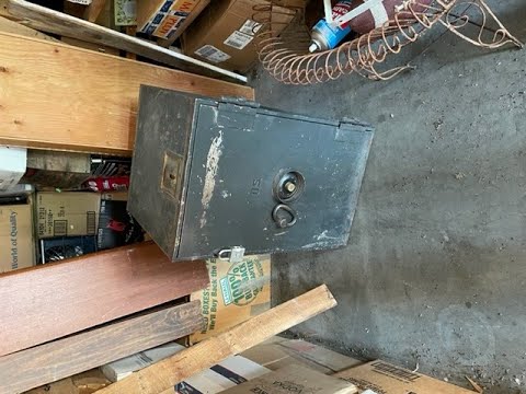 Locker Clean out #2 - YouTube