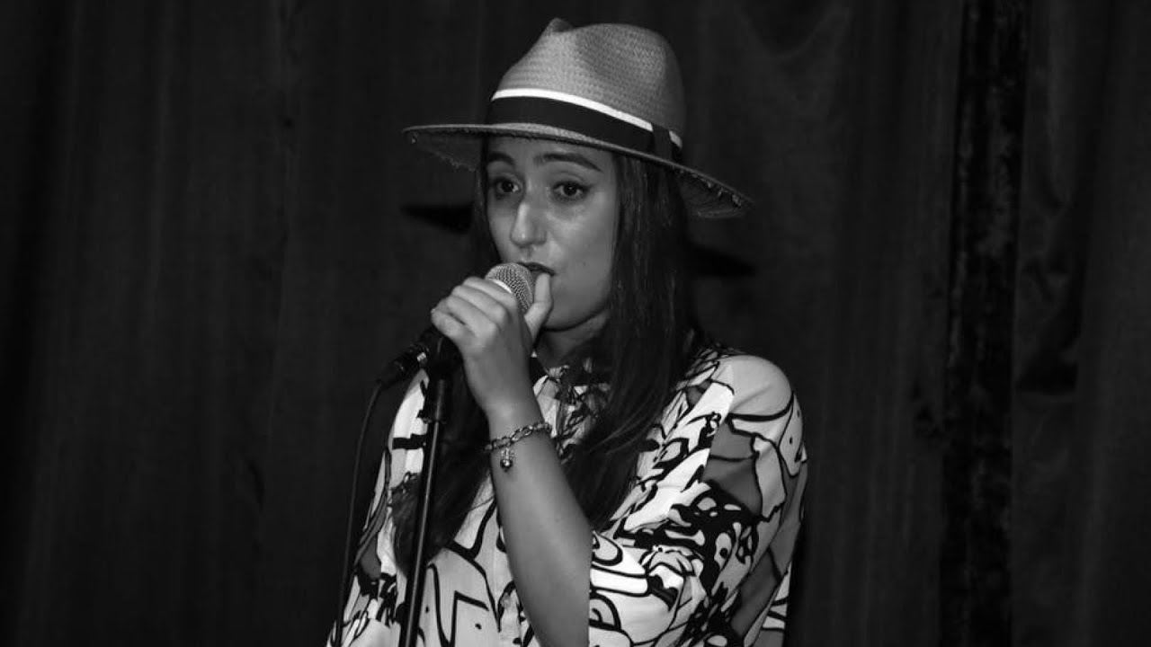 Singer - Sara - YouTube