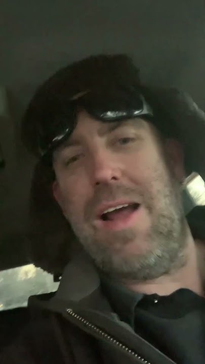 Merry Christmas from a long time friend haven’t seen in awhile. Enjoy your friends - YouTube