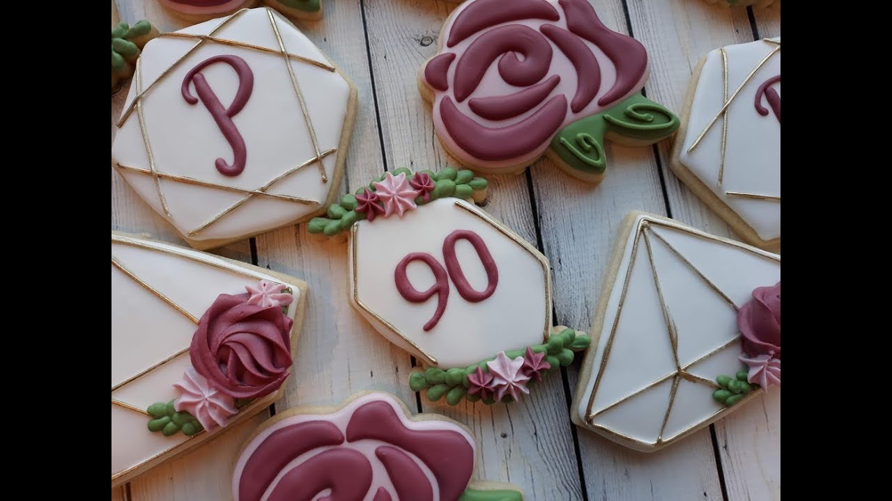 Decorate floral plaque cookie - YouTube
