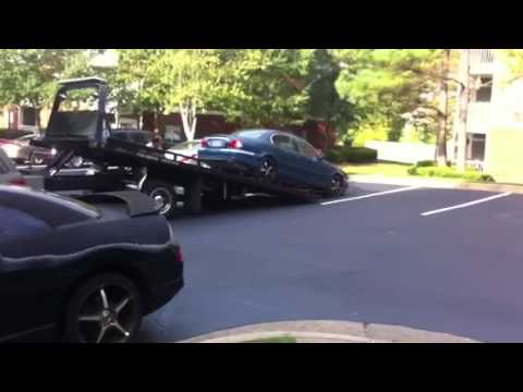 Tow truck fail - YouTube