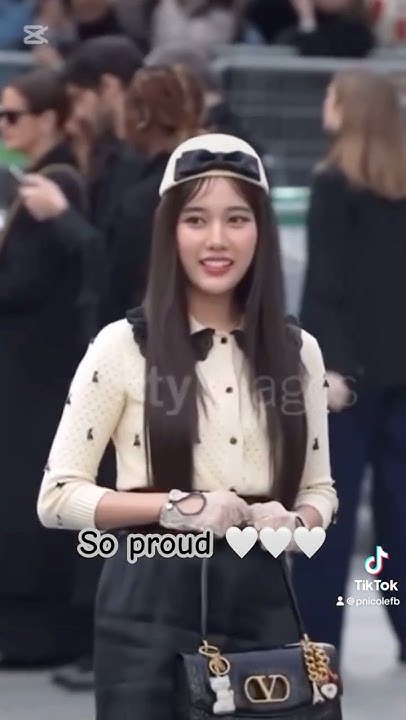 My girl Sarocha🔥#srchafreen #freensarocha #freenbeck #freen #espresso #parisfashionweek #becky ...