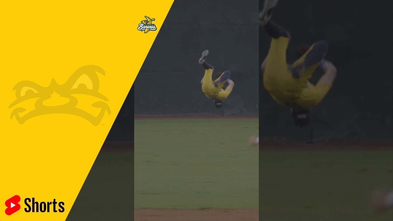 BACKFLIP Catch for an Out - YouTube