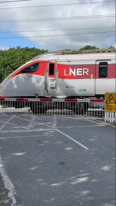 #lner #801 #Heyworth LC - YouTube