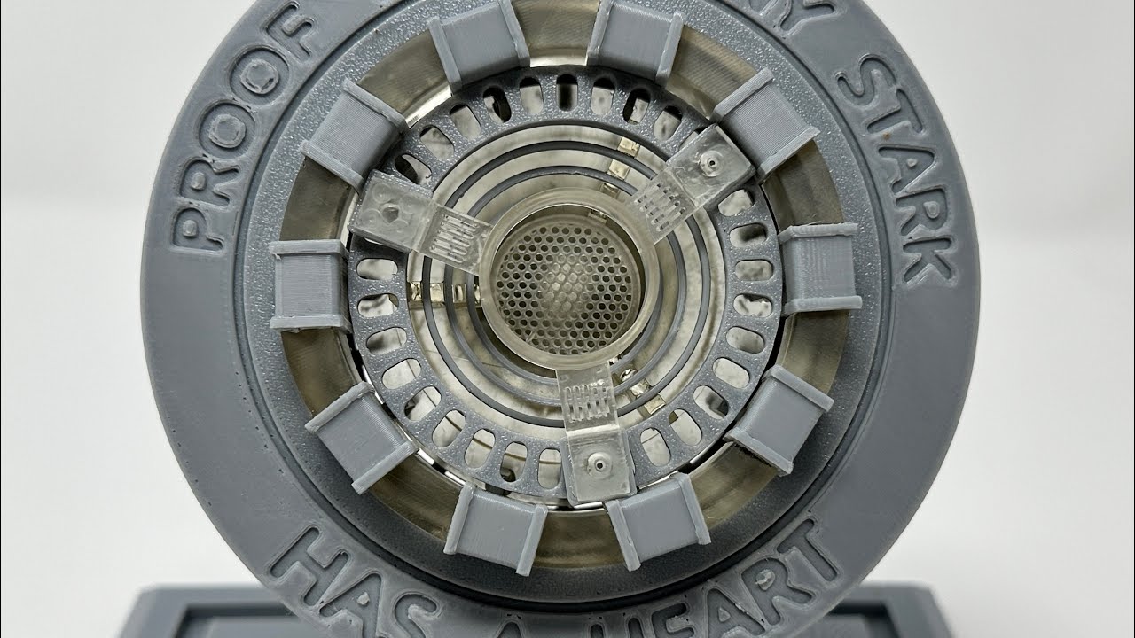 Fantastic Plastic 3D MK1 Arc Reactor kit assembly - YouTube