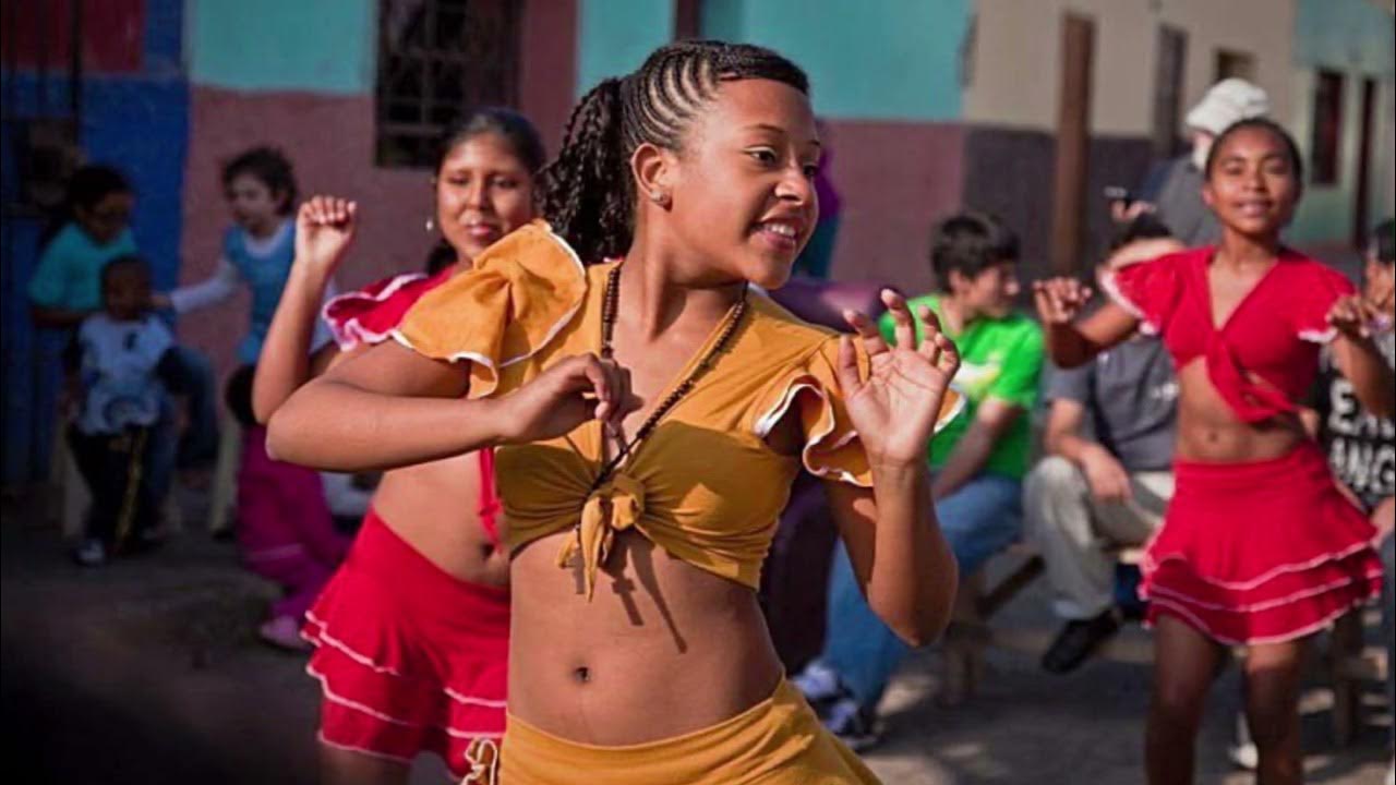 Afro Peruvian Festejo for Strings and Percussion by CDBV - YouTube