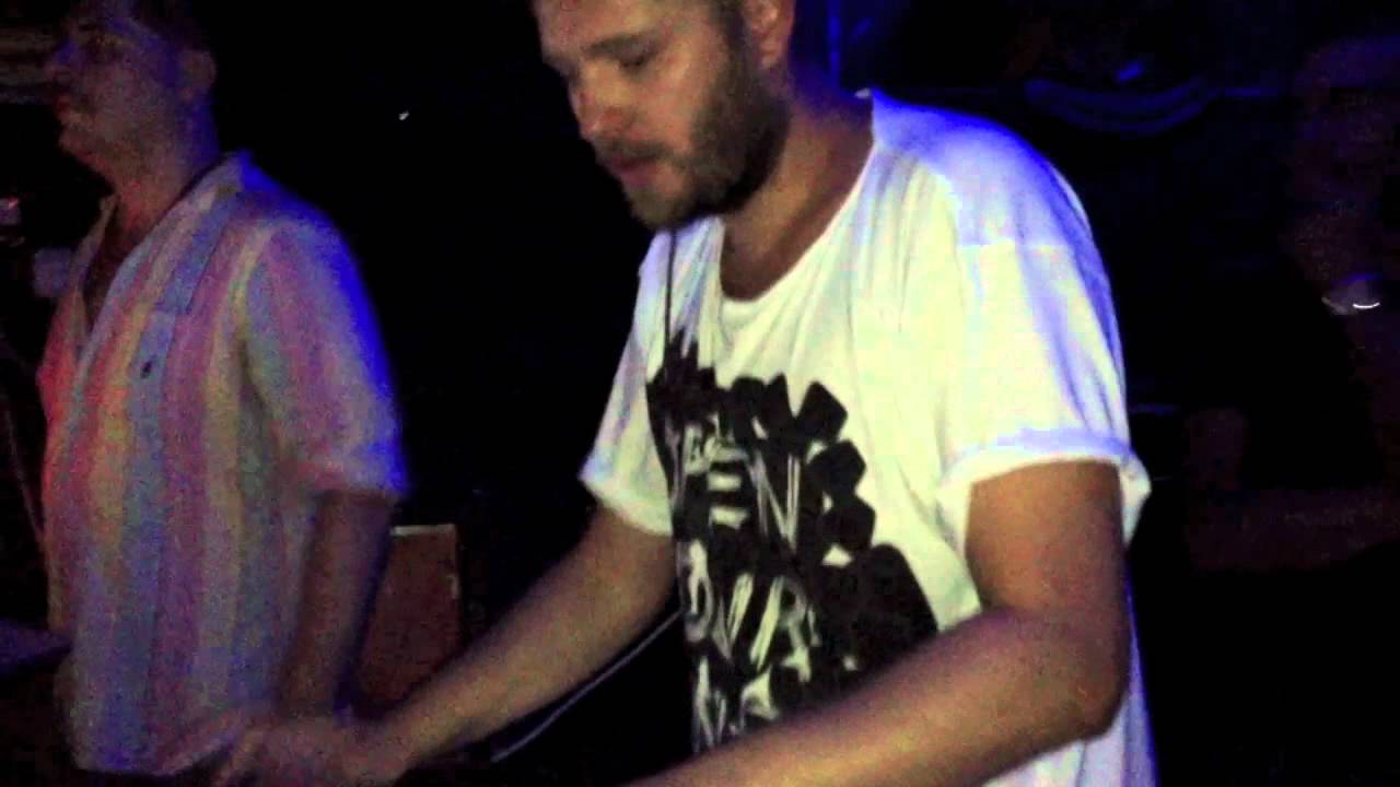 Luca Agnelli @ Turmalin Disco (Lipari - Isole Eolie) 28-07-12 (3) - YouTube